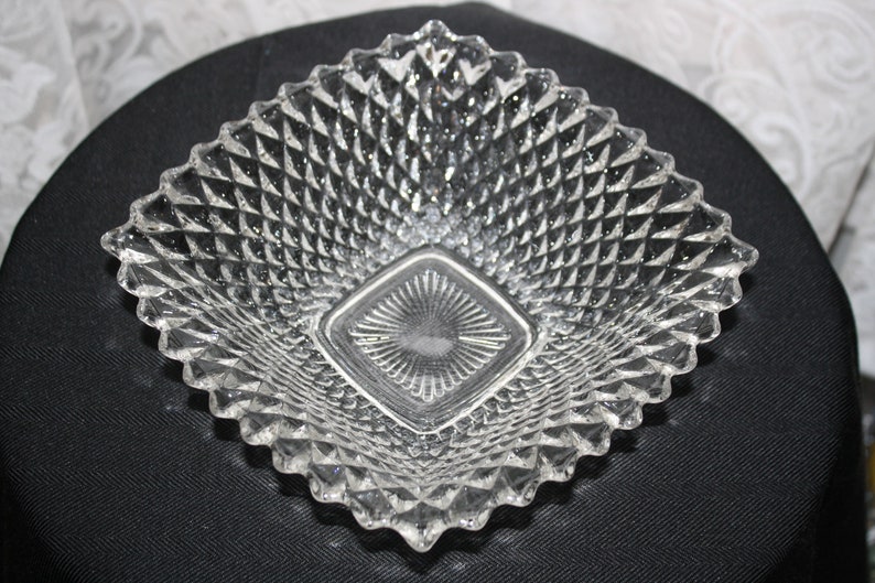 Vintage Indiana Glass Diamond Point Bowl Set - Etsy