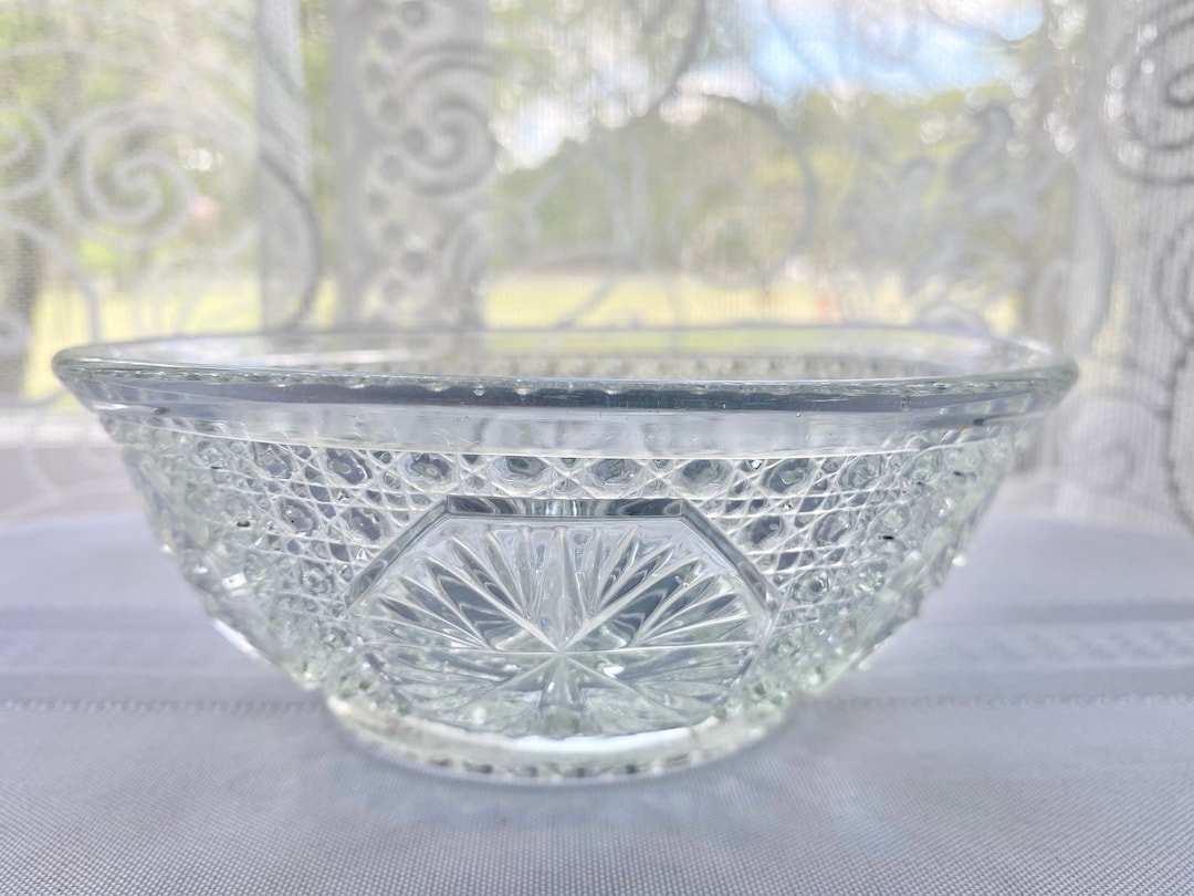 Vintage Cut Glass Bowl With Star Pattern - Etsy