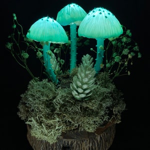 Glowing Mushroom Lamp Fungi Light Unique Table Night Light Bedroom Desk ...