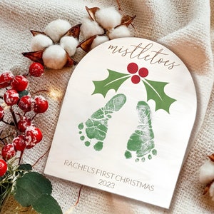Mistletoes Craft, Baby's First Christmas, DIY Footprint Art, Mistletoes ...