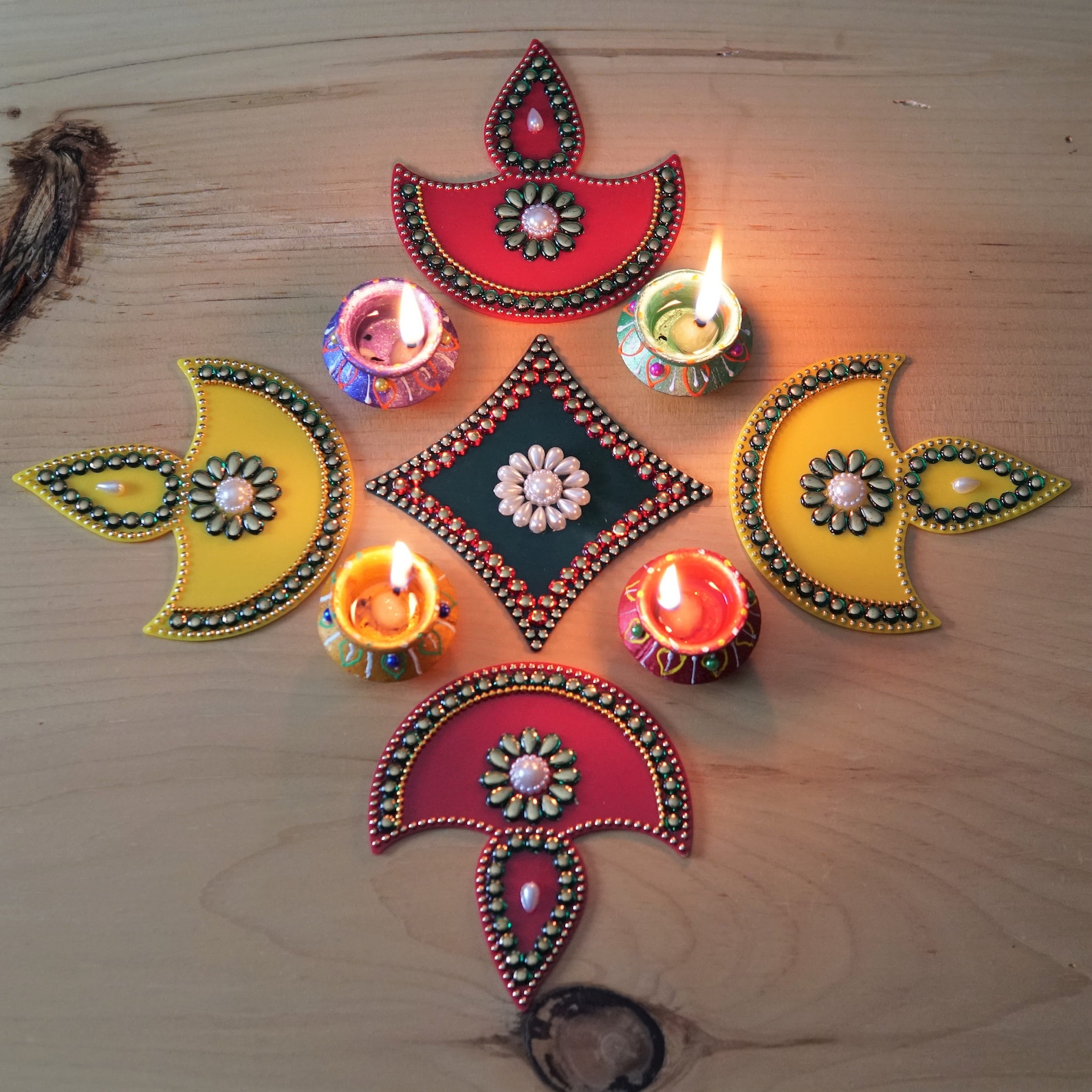 Table Top Red Diya Rangoli With 4 Pc Hand-painted Wax Diya - Etsy UK