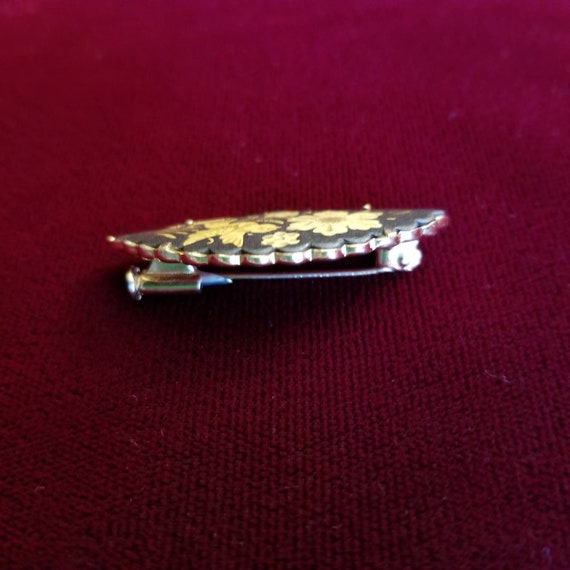 Vintage Damascene Bird Fan Shaped Brooch - Gem