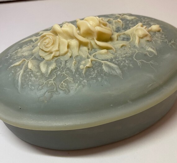 vintage genuine incolay stone - Gem