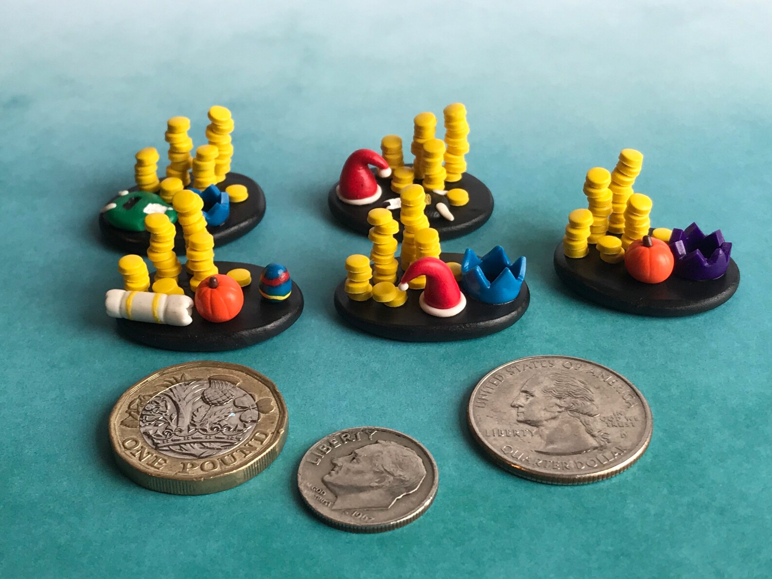 Runescape Inspired Max Stack of Gold Coins/gp + Rare Figurine, OSRS ...