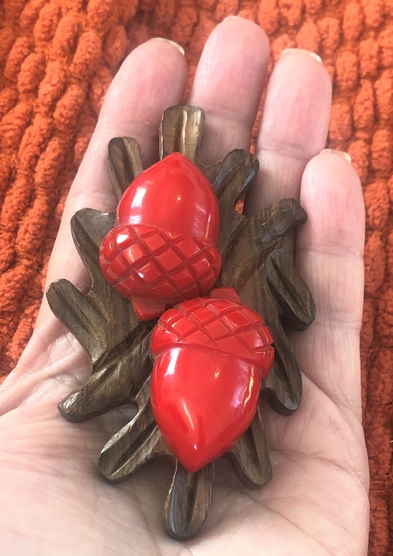 vintage brooch bakelite - Gem