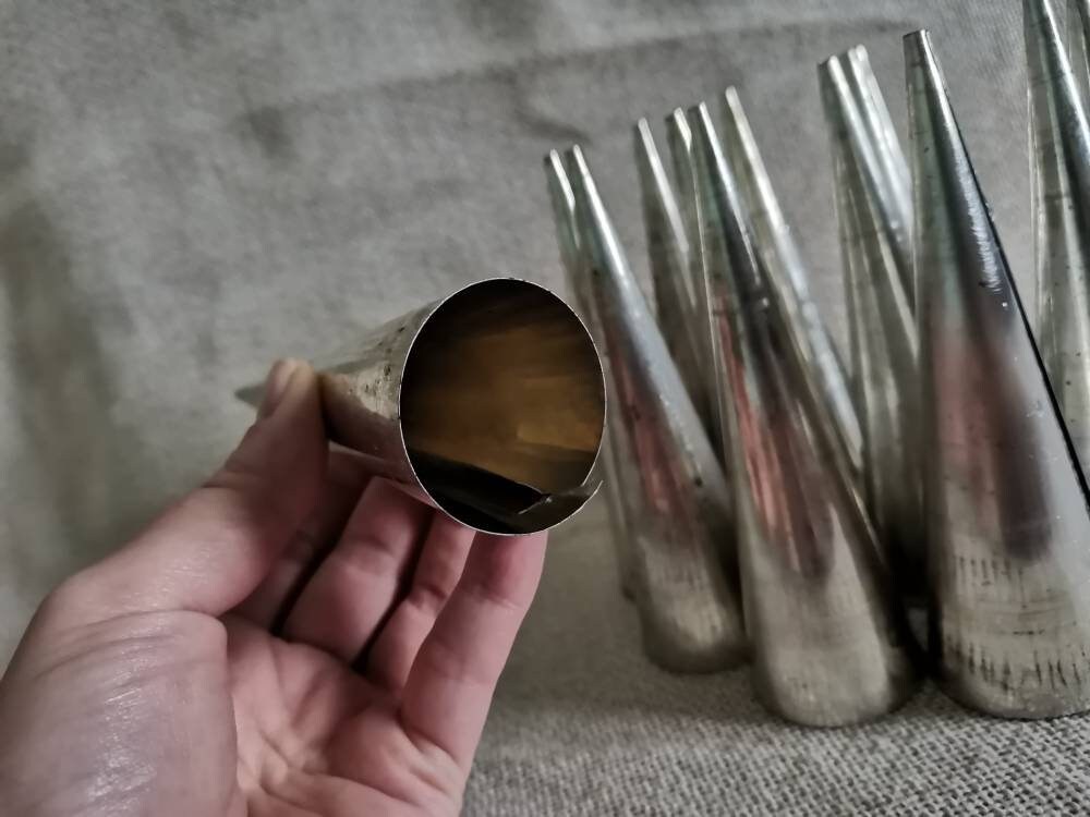 Vintage Set of 13 Metal Cone Baking Molds, Christmas Tree Baking Molds ...