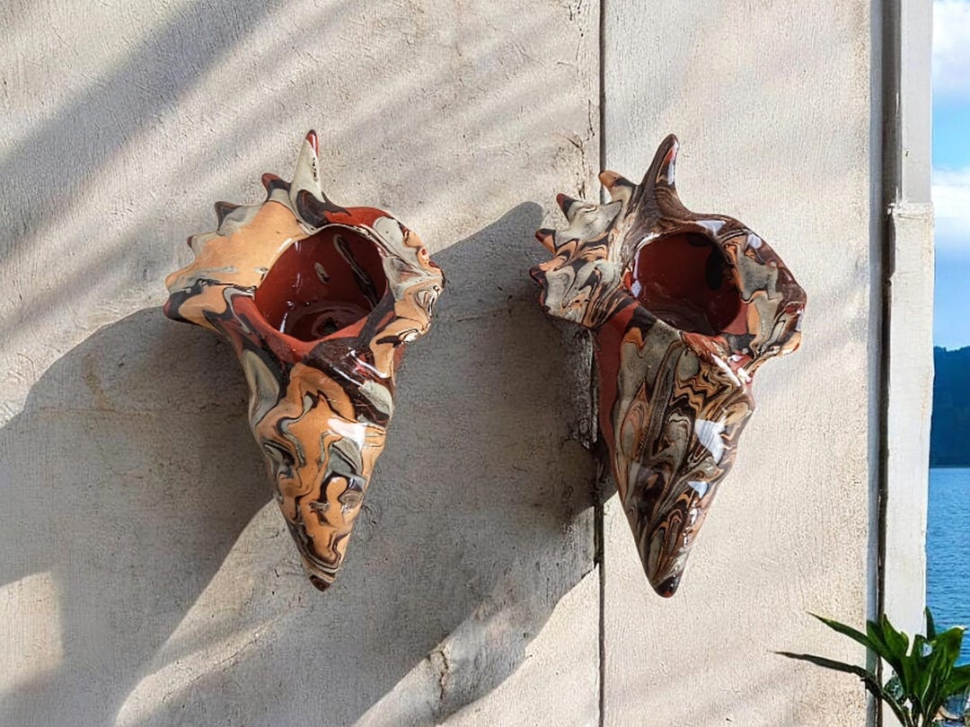 Vintage Ceramic Wall Vase, Earthenware Shell Dried Flower Vase ...