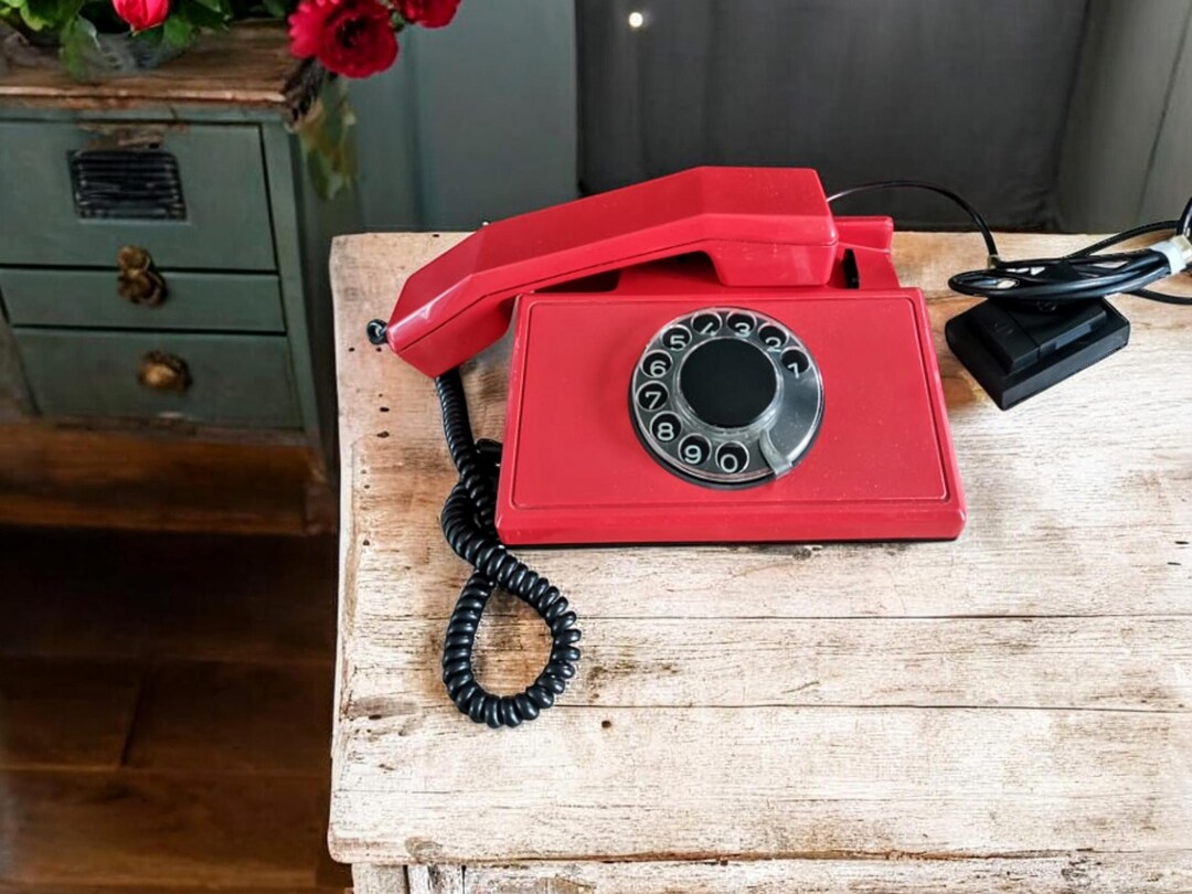 Red Rotary Phone, Old Telephone, Old Desk Phone, Retro Phone, Dial ...