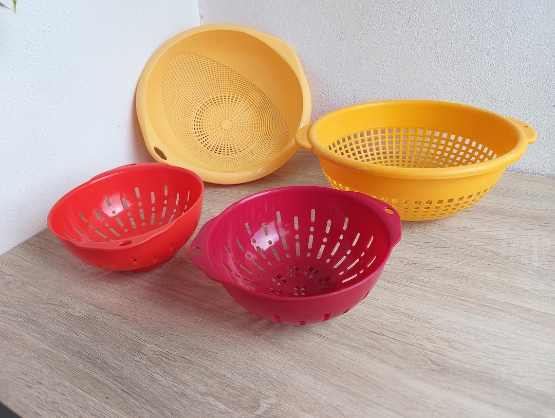 Vintage Yellow Plastic Colander, Retro Kitchen Strainer, Bold Mid ...