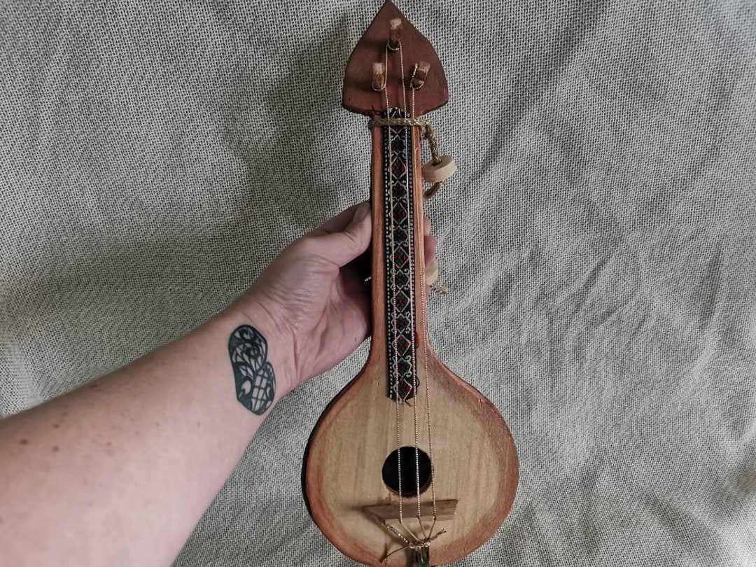 Decorative Fiddle Hand Carved Musical Instrument, Gourd Musical ...