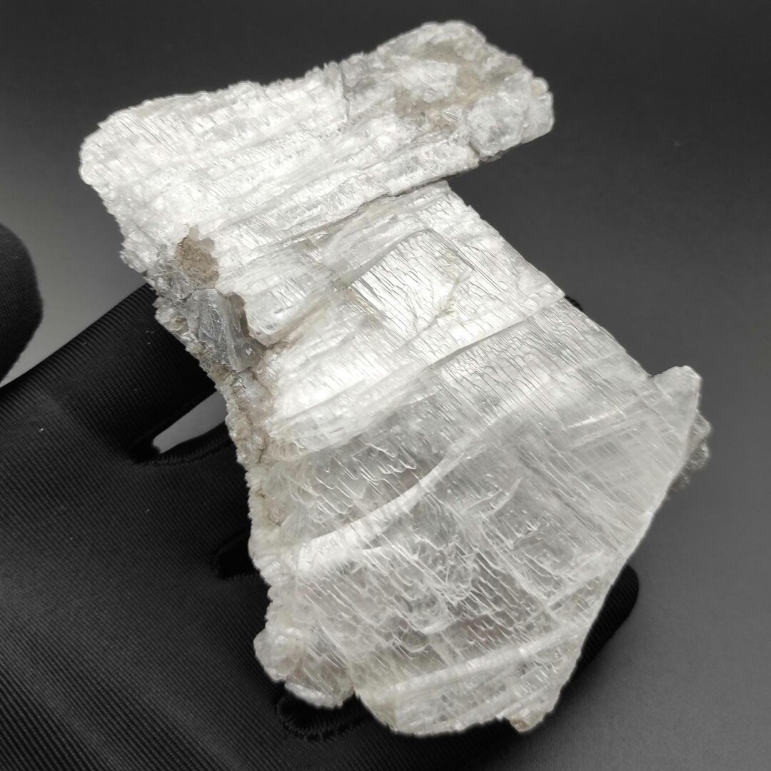 208g Rare UV Fishtail Selenite - "nova Scotia Flaming Selenite ...