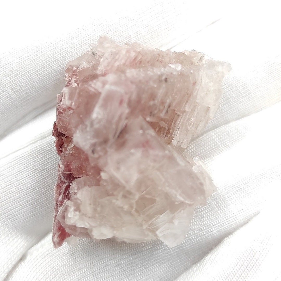 11g Pink Halite Salt Crystal From Searles Lake, Trona, California ...