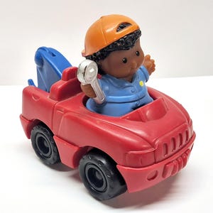 Vintage 2002 Fisher-price Little People Mini Garage Tow Truck Driver ...