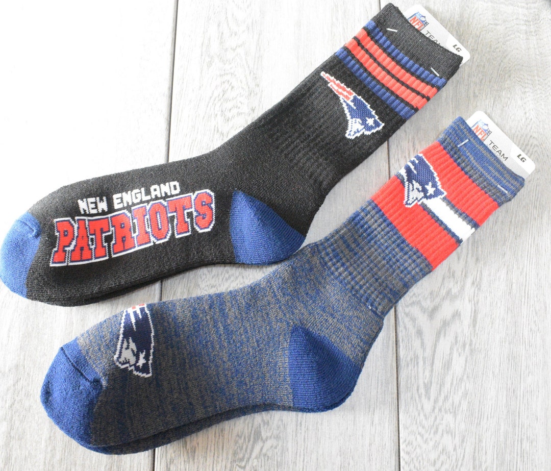 Vintage Men's New England Patriots Logo Crew Socks - 2 Pair, NFL Team ...