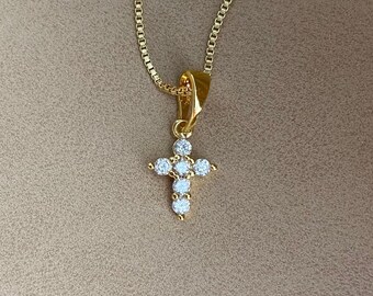 Small Gold Diamond Cross Necklace - Etsy