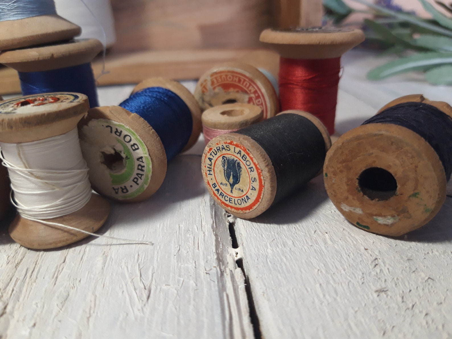 Antique Wooden Box - Vintage Wooden Cotton Spool - Embroidery Threads ...