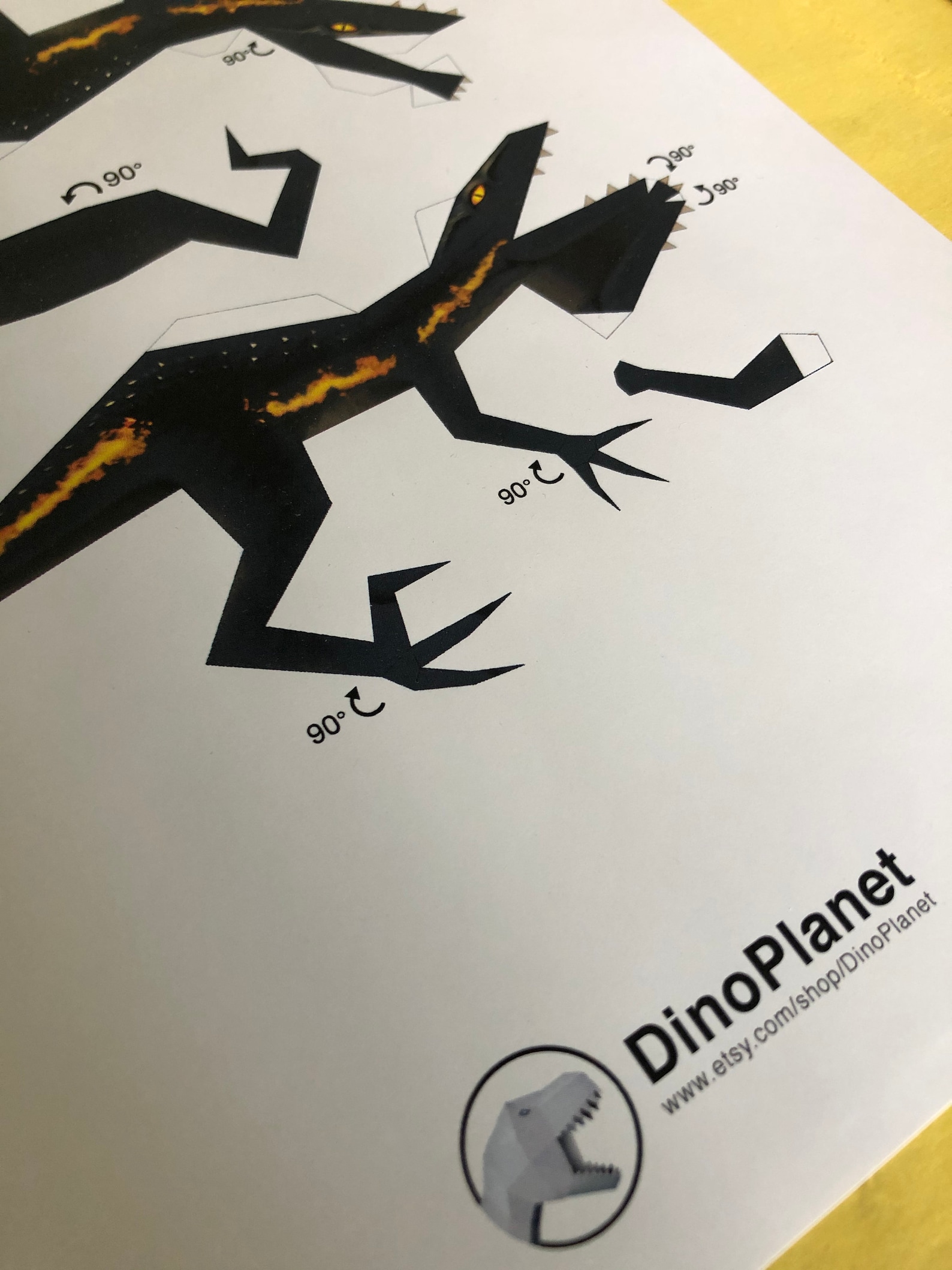 Indoraptor à télécharger Papercraft en couleurs ou à - Etsy France