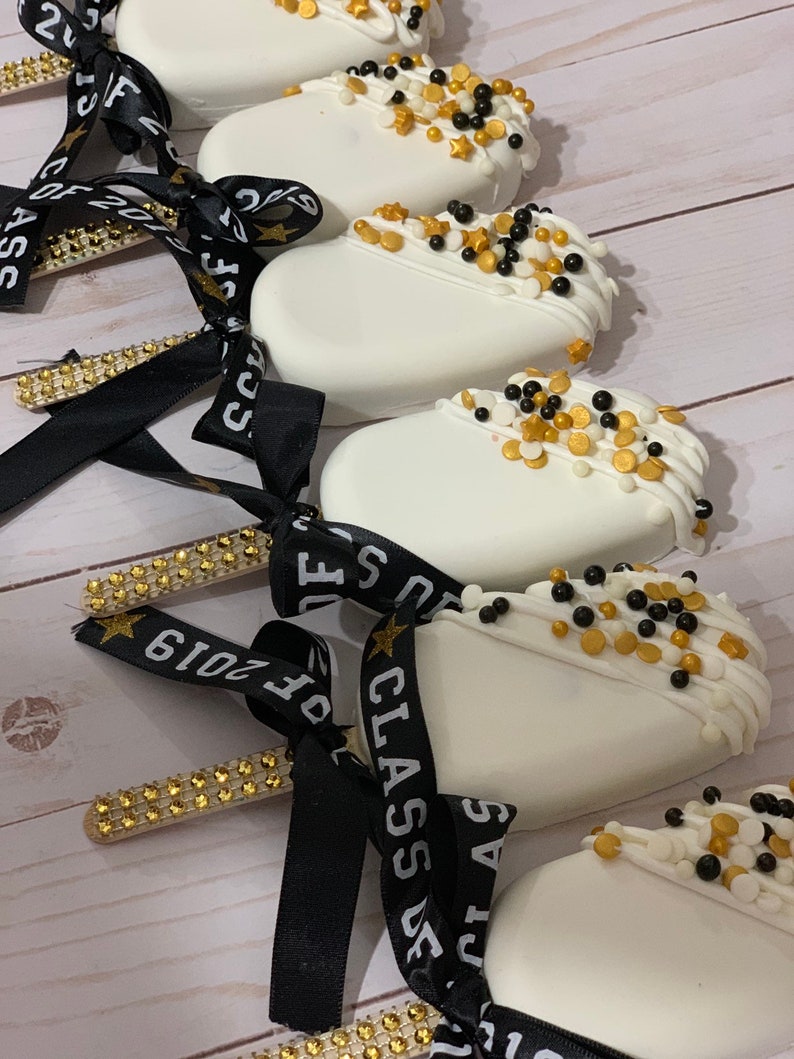 6 Graduation Cakesicles , Class of 2024, Gift Ideas , Party Idea ...