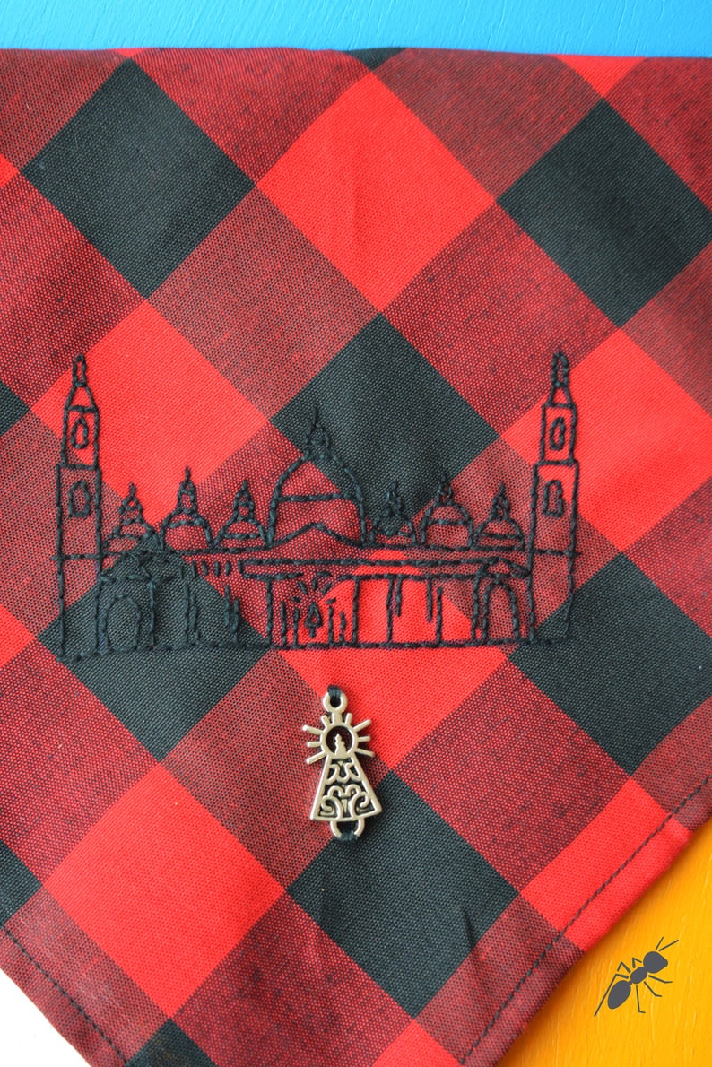 Cachirulo bordado con Virgen del Pilar / Cachirulo - Etsy España