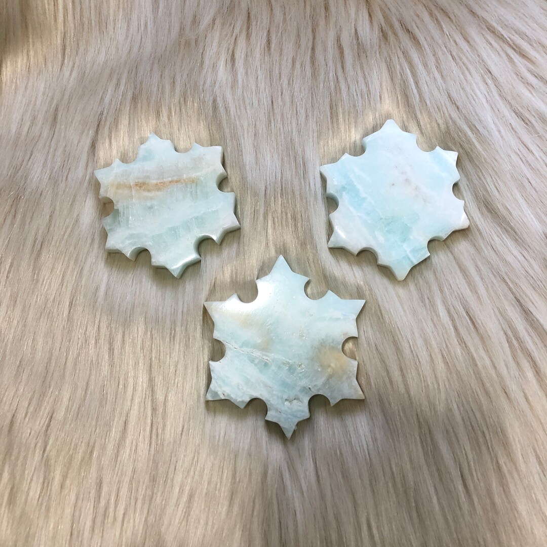 ONE LEFT Crystal Carved Snowflake Caribbean Calcite/Blue - Etsy.de