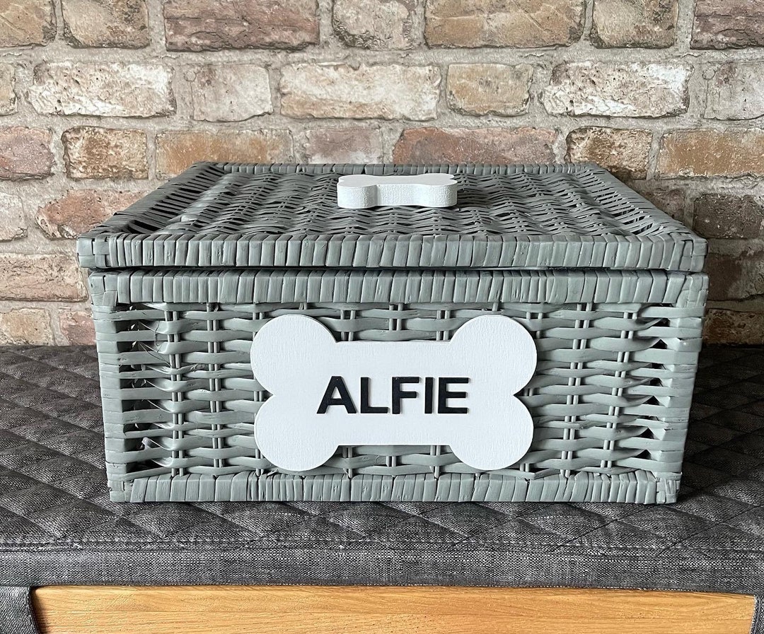 LIDDED Personalised Wicker Style Basket Hamper Toy Box Storage for DOGS ...