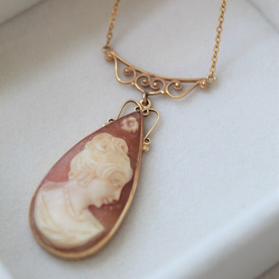 14K Solid Gold Cameo Necklace | Antique Vintage Estat… - Gem