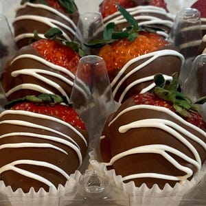 One Dz. Chocolate Covered Strawberries - Etsy