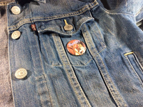Vintage PRINCE Pin! Authentic 80s nostalgia - Gem