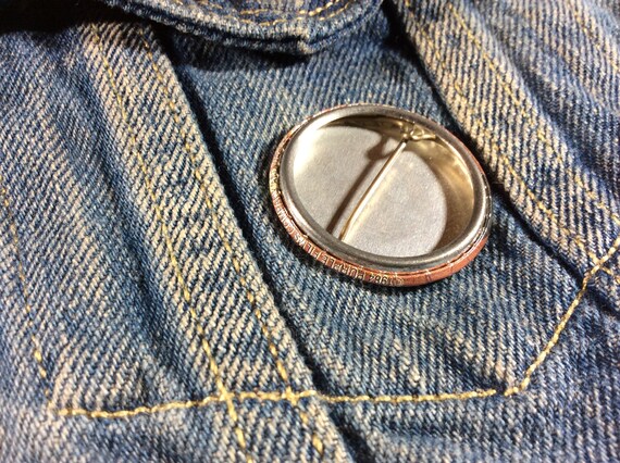 Vintage PRINCE Pin! Authentic 80s nostalgia - Gem