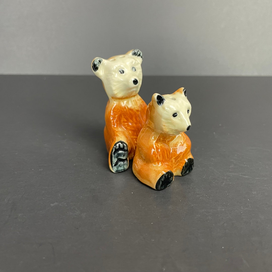 Vintage Bear With Cub Salt and Pepper Shakers Nested Bears No Stoppers ...