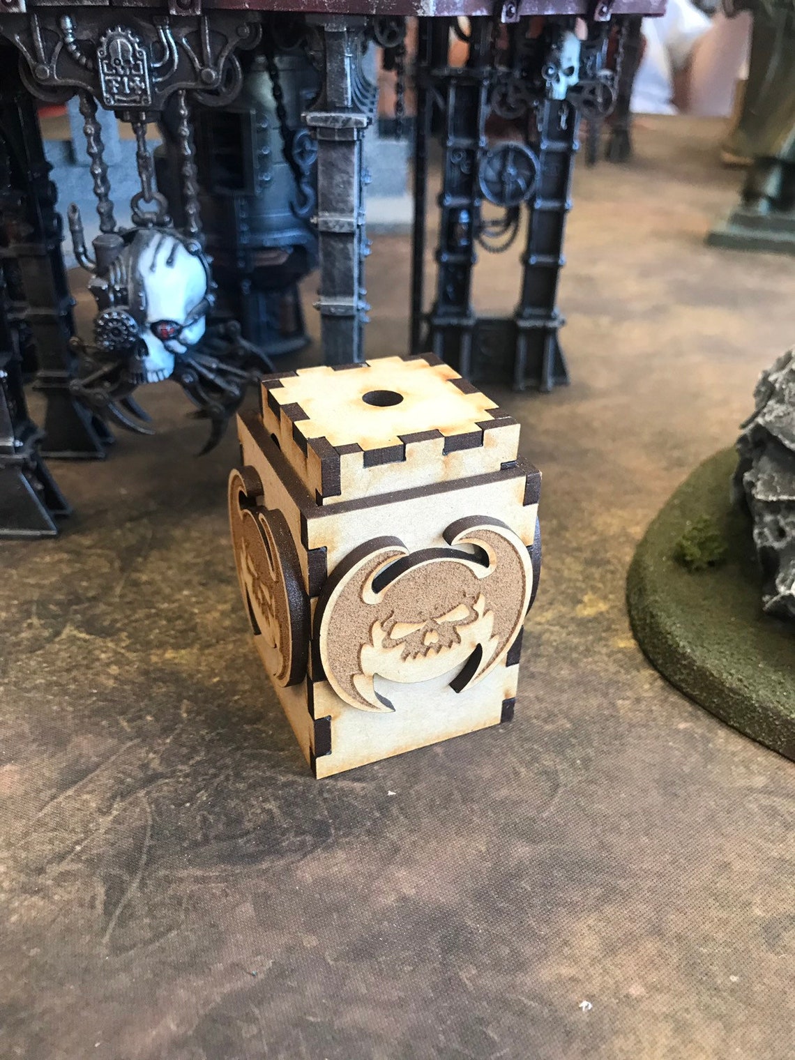 Warhammer 40K Turn Counter compatible with Night Lords army | Etsy