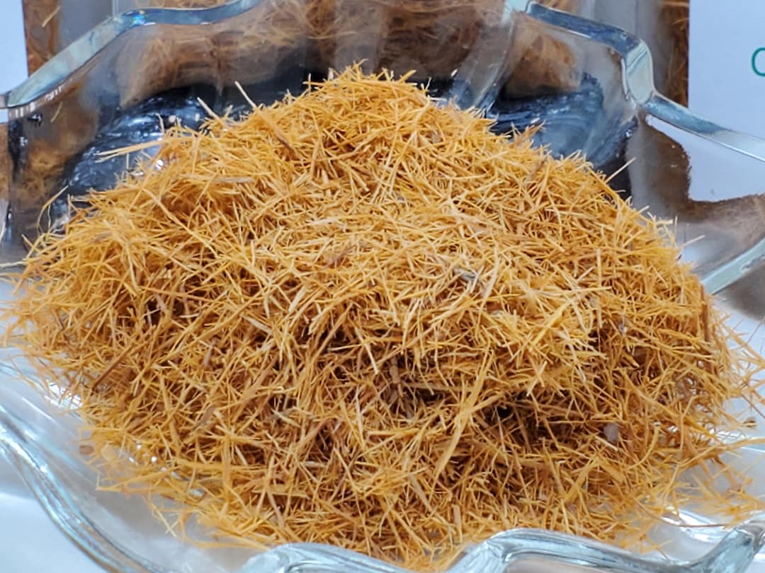 Cat's Claw Bark,its Thorns Resemble a Cat's Claw. the Bark and Root of ...