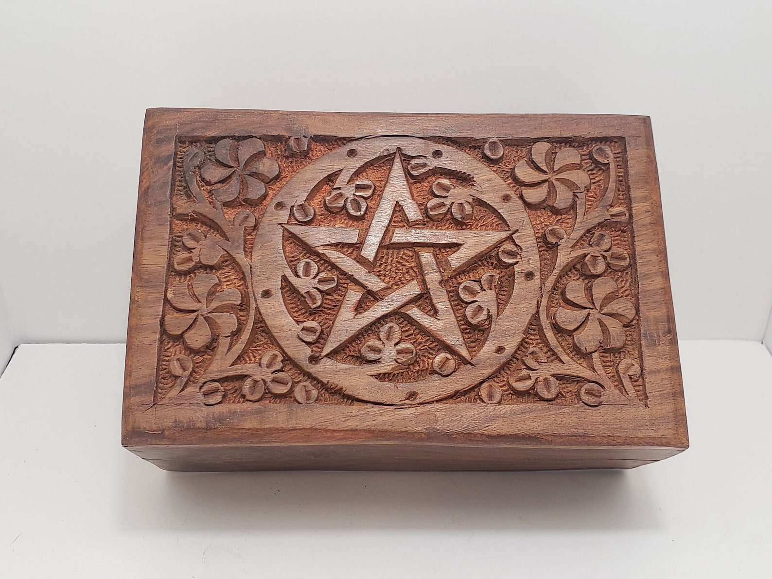Pentagram Carved Wooden BoxA beautiful wooden box with a | Etsy