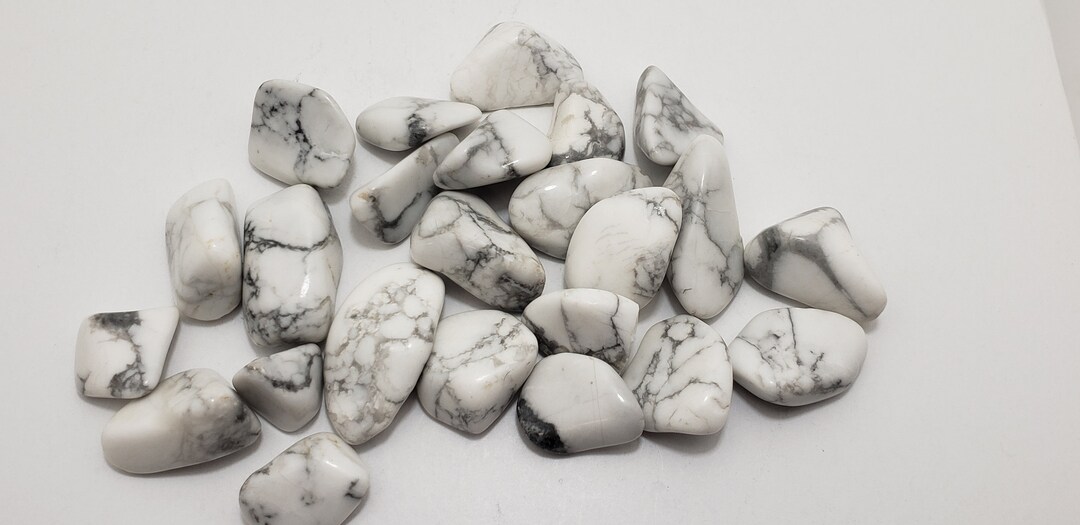 Howlite is Known by Many Different Names Lapis Howlite, Silico Boro ...