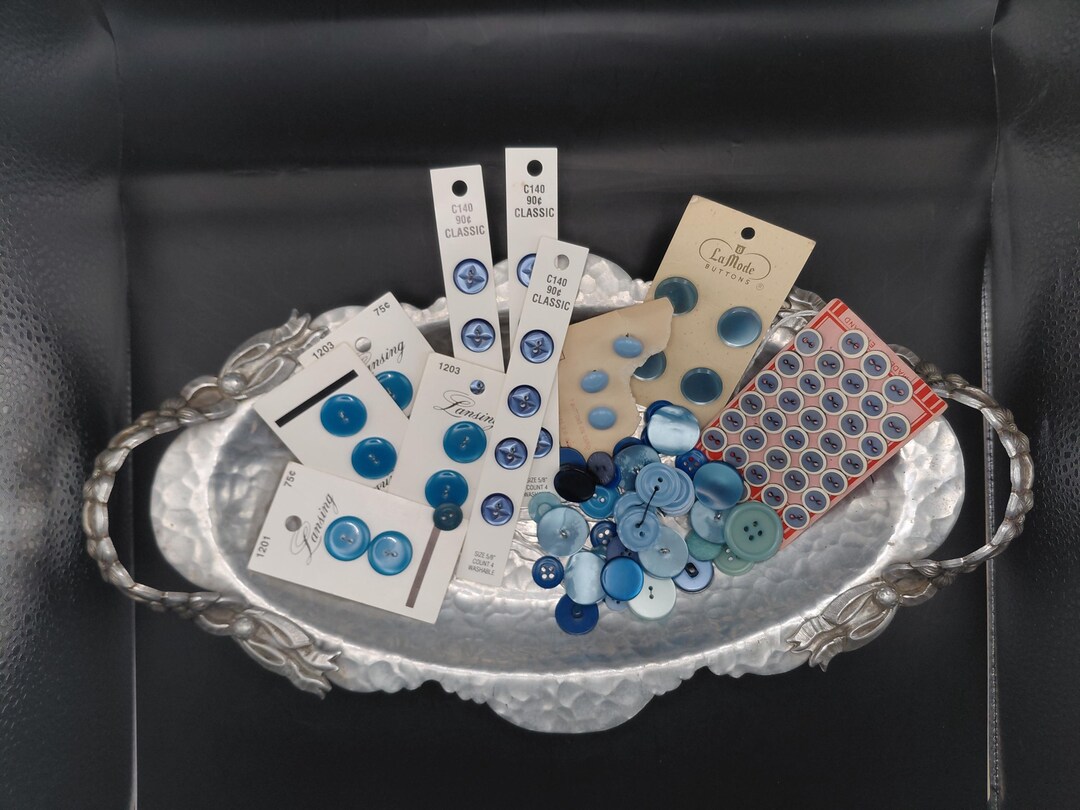 Over 100 Buttons Destash. Mostly Light and Medium Shades of Blue ...