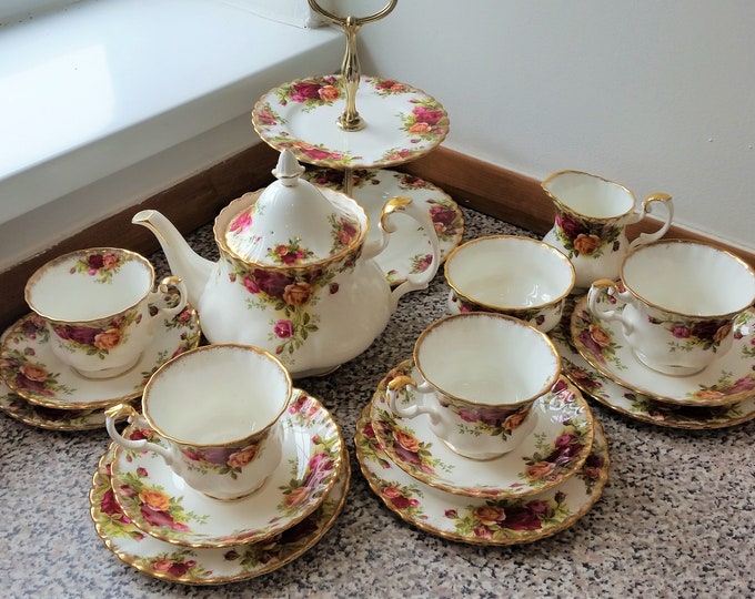 Royal Albert Old Country Roses Tea Service for 4 the Perfect Wedding ...