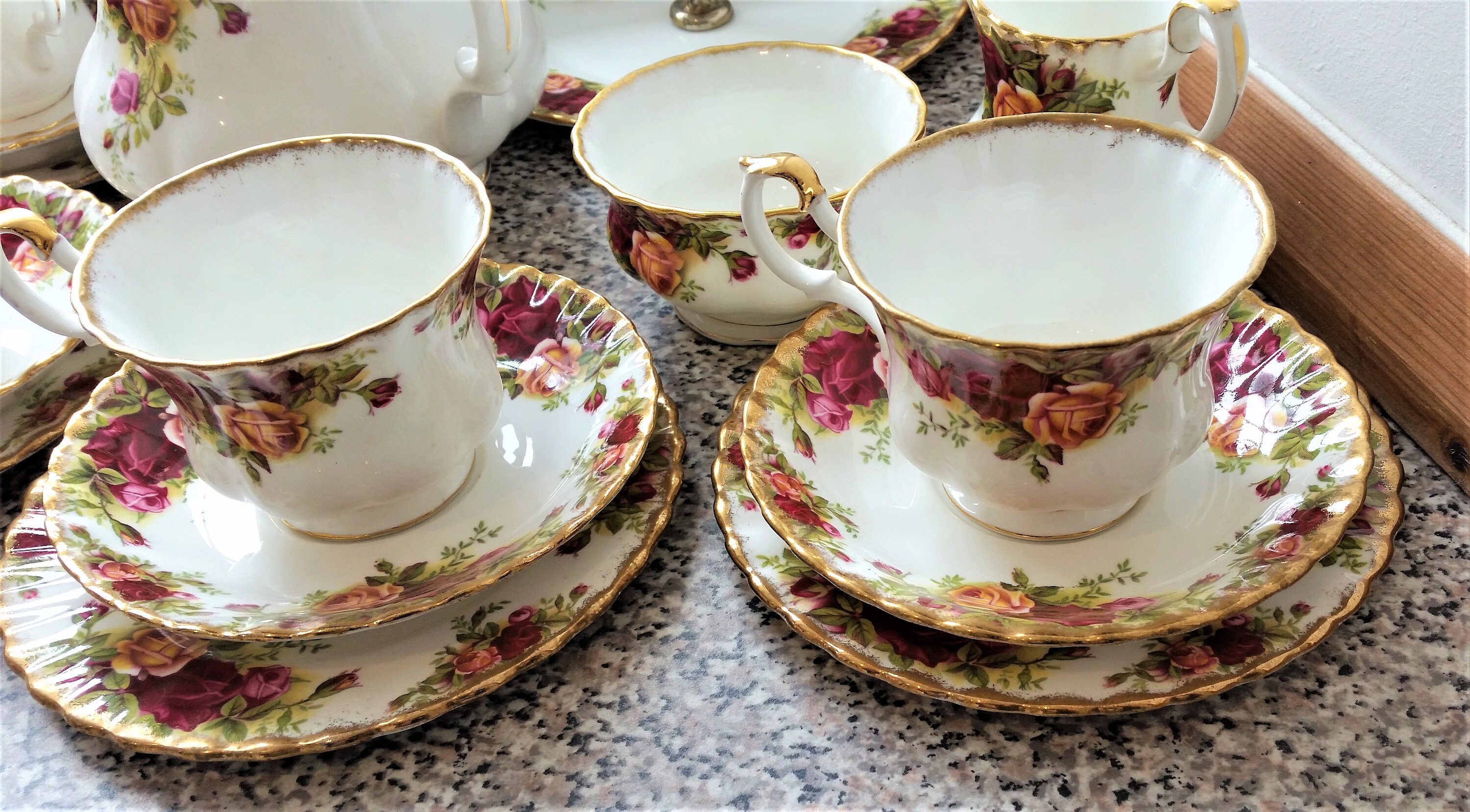 Royal Albert Old Country Roses Tea Service for 4 the Perfect - Etsy UK