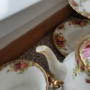 Royal Albert Old Country Roses Tea Service for 4 the Perfect Wedding ...