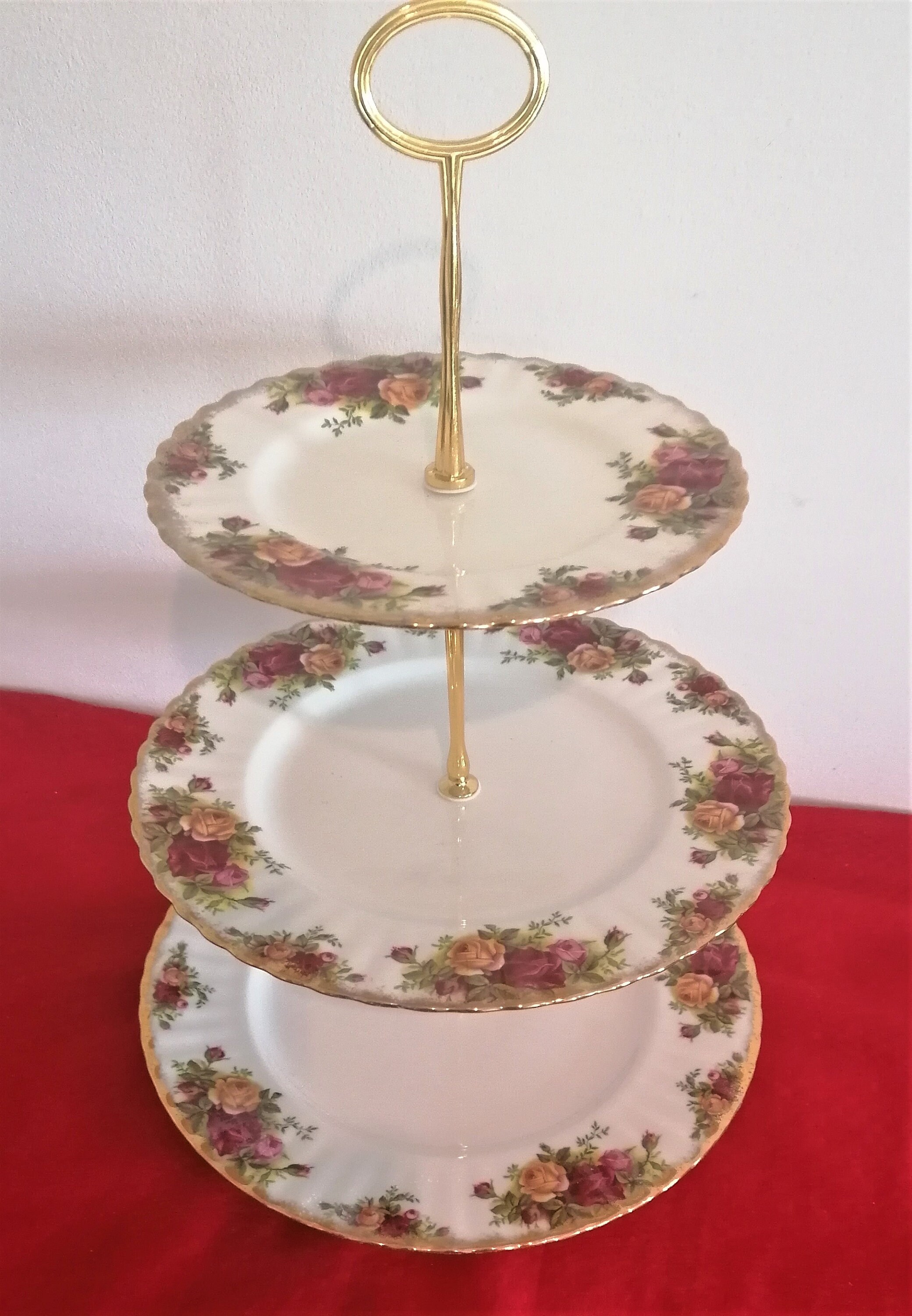 Royal Albert Old Country Roses 3 Tier Cake Stand in Good Condition Free ...