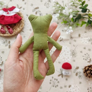 Frog Companion for Maileg Mice / Artist-made Toad With Magnetic Paws ...