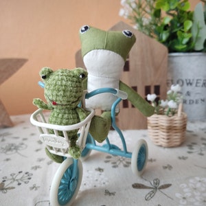 Frog Companion for Maileg Mice / Artist-made Toad With Magnetic Paws ...