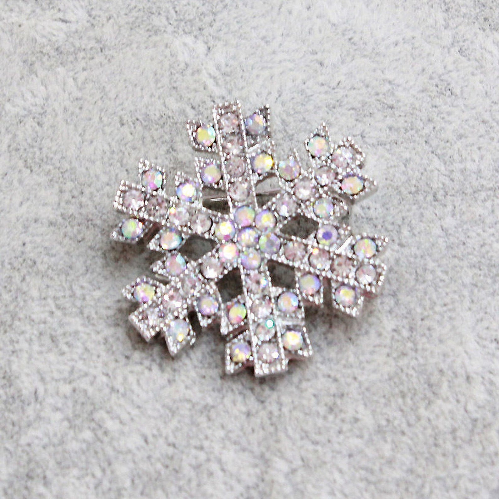 Sparkling Crystal Snowflake Brooch Pin Christmas Winter Flower - Etsy