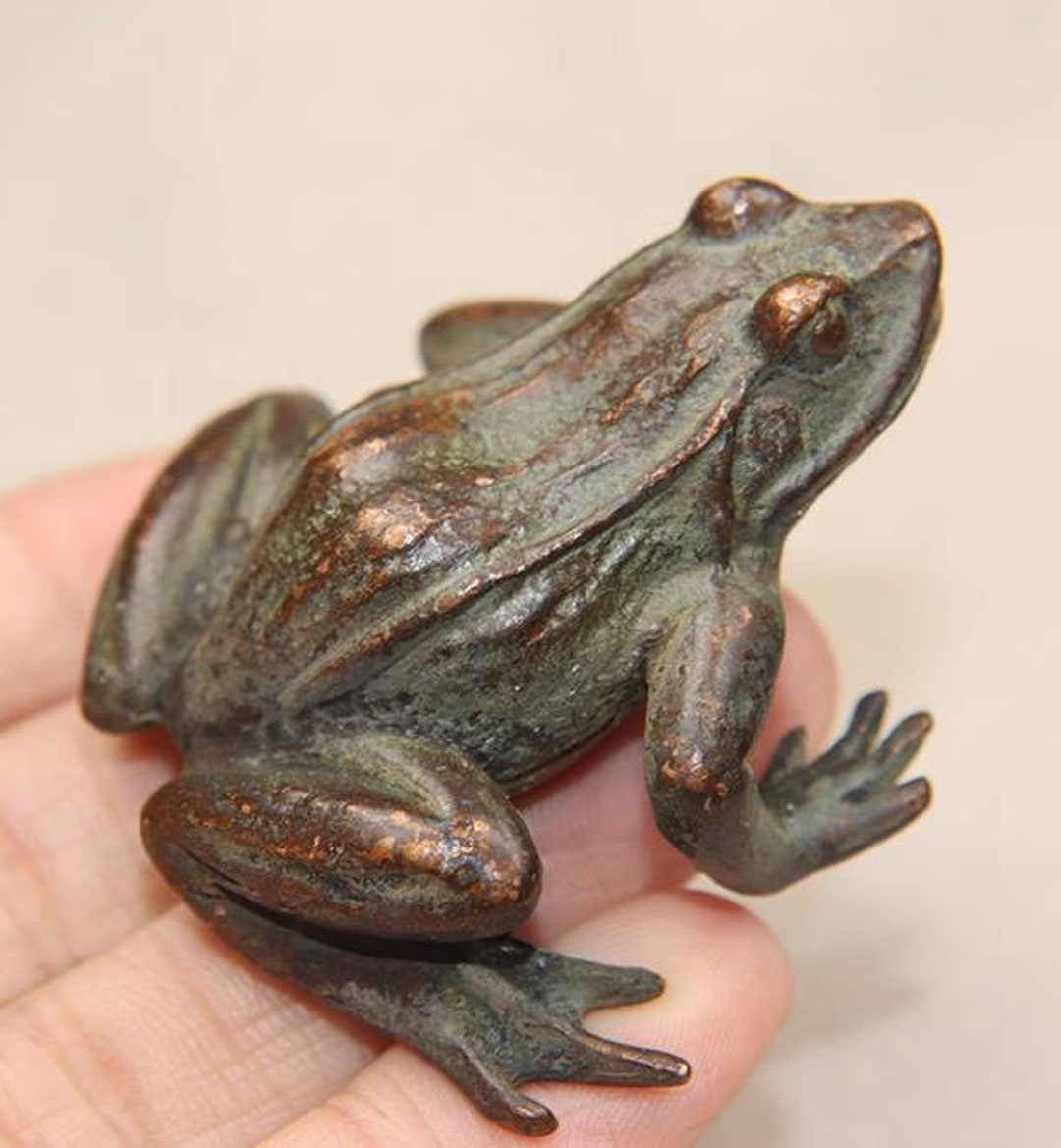 China Collects Solid Pure Copper Frog Statues and Animal Ornaments ...