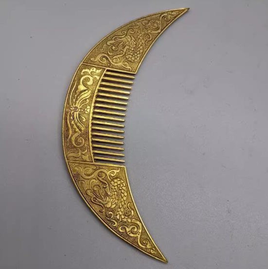 Chinese Handmade Carved Copper Dragon Patterned Crescent Comb/makeup ...