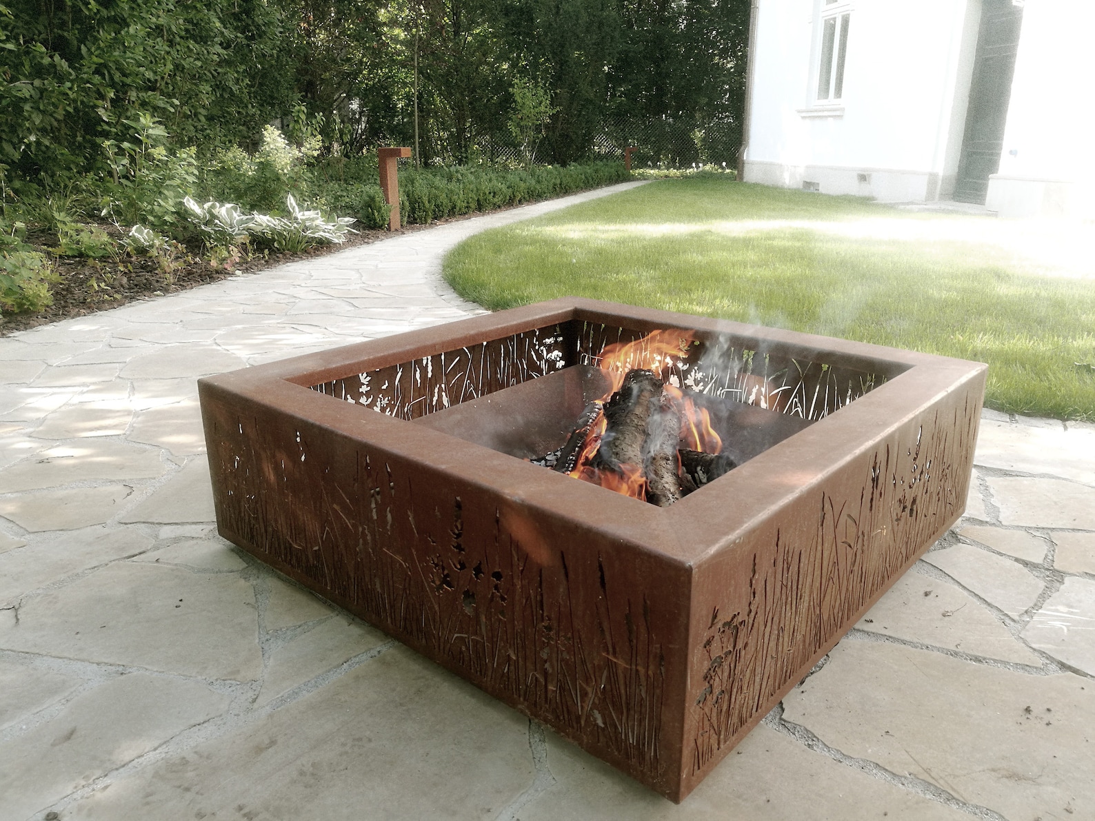 Cor-ten Garden Fire Pit. Outdoor Corten Fireplace. Corten Firepit ...
