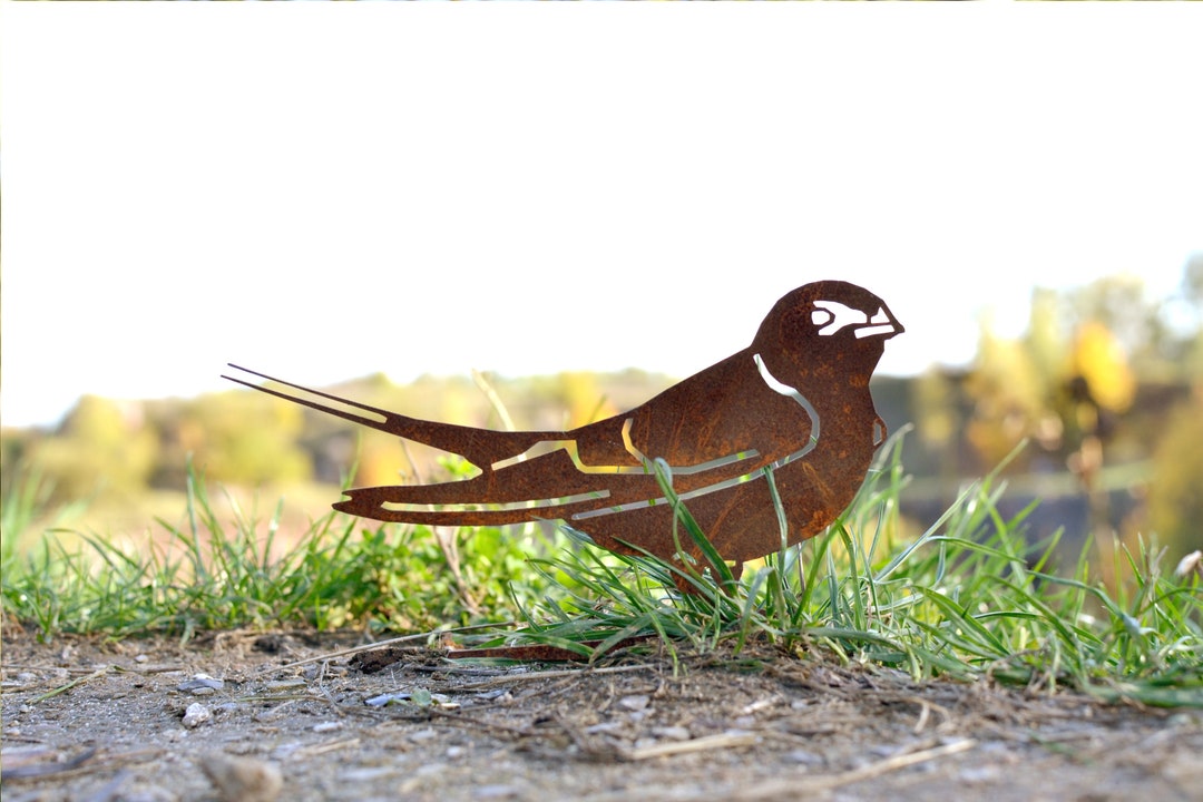 Metal Tiny Bird. Yard Metal Art. Corten Bird Silhouette. Garden Metal ...