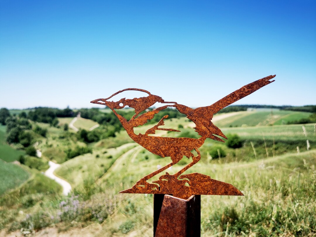 Metal Garden Decoration. Outdoor Metal Bird. Rusty Steel Garden Decor ...