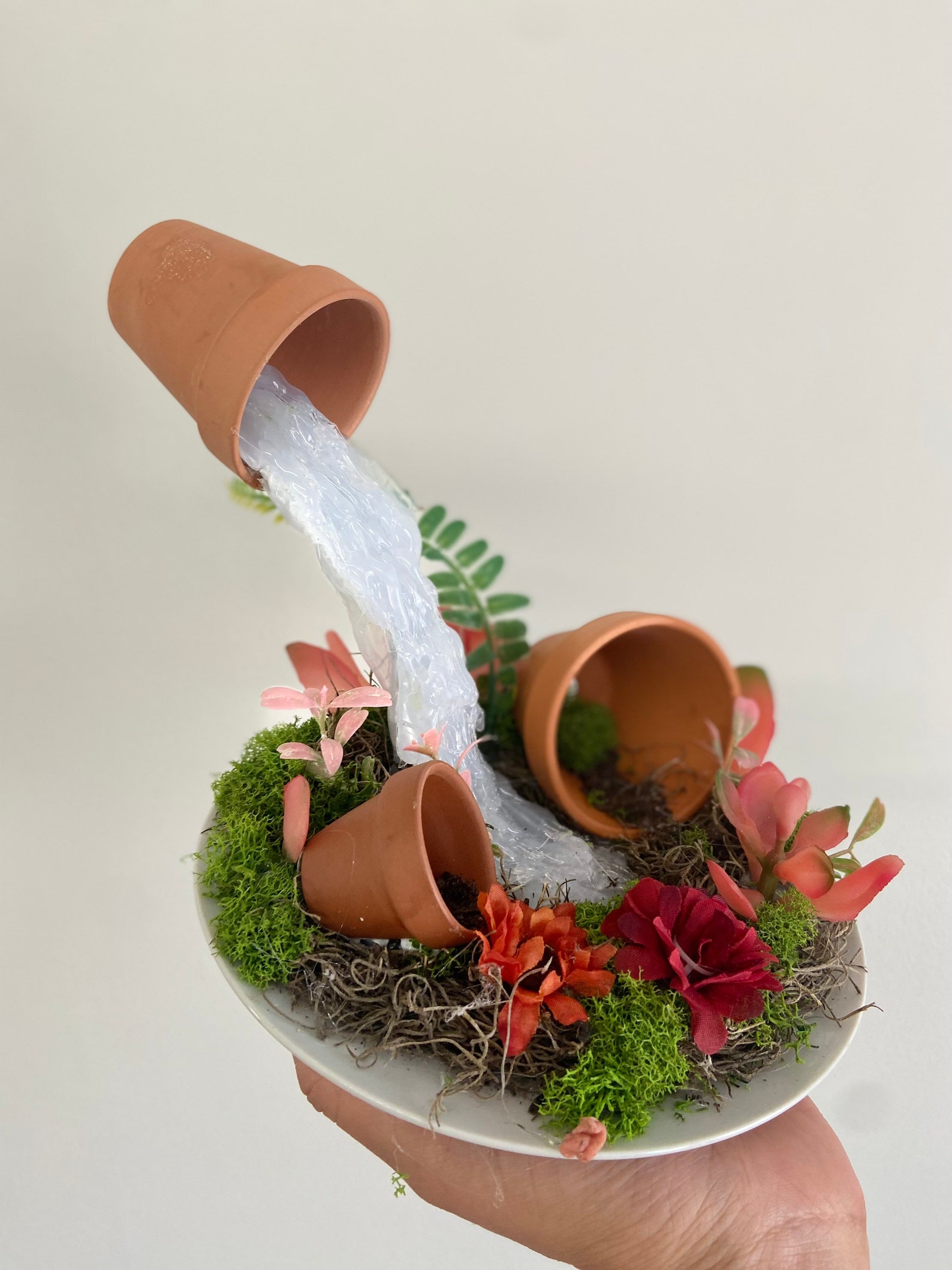 Floating Vase Garden Mini Garden Waterfalls Natural Sculpture Mini ...
