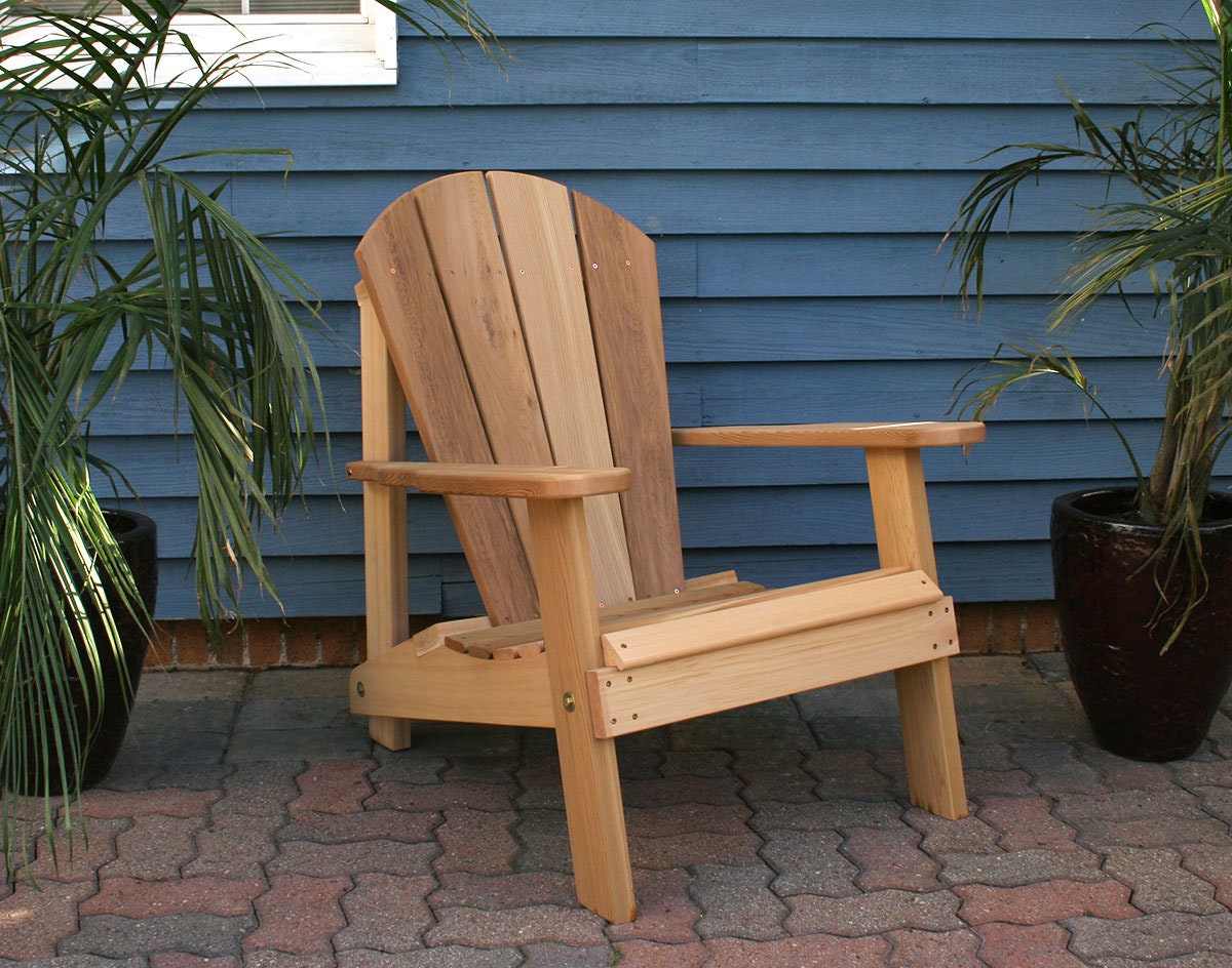 Silla Adirondack De Listones Anchos Del Sur De Cedro Rojo De Fifthroom