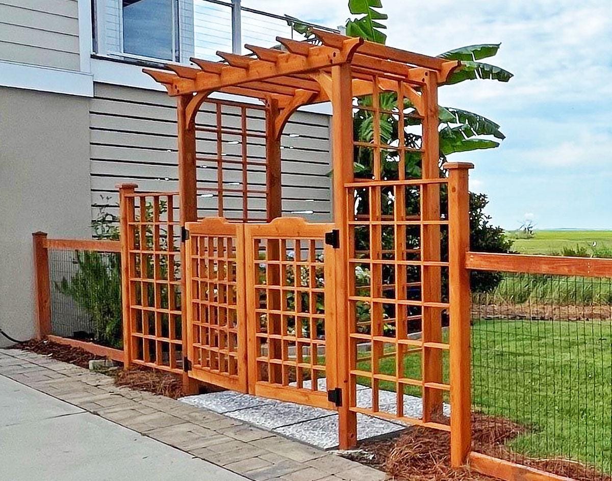 Red Cedar Canterbury Arbor With Gate & Lattice Wings - Handmade USA - Etsy